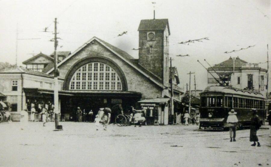 The Amazing And True Story Of Hachiko The Dog – MOST INTERESTING THINGS